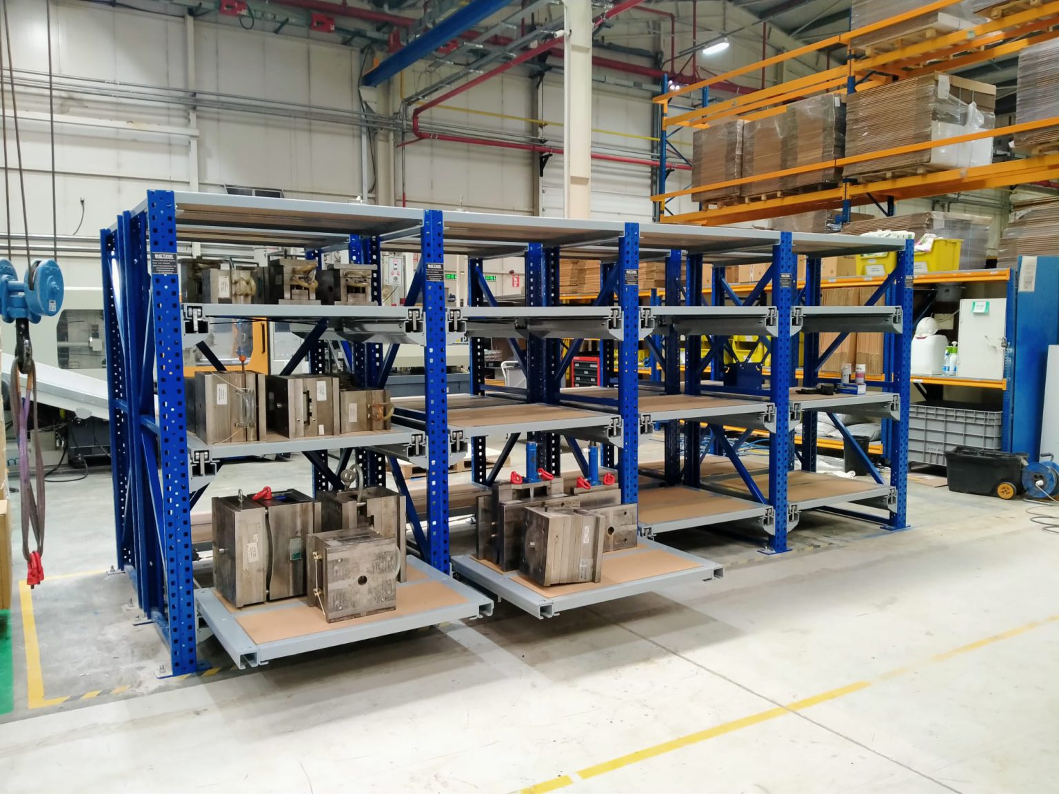 What Are The Features Should Be In Mold Shelves With Drawers? - Detay ...